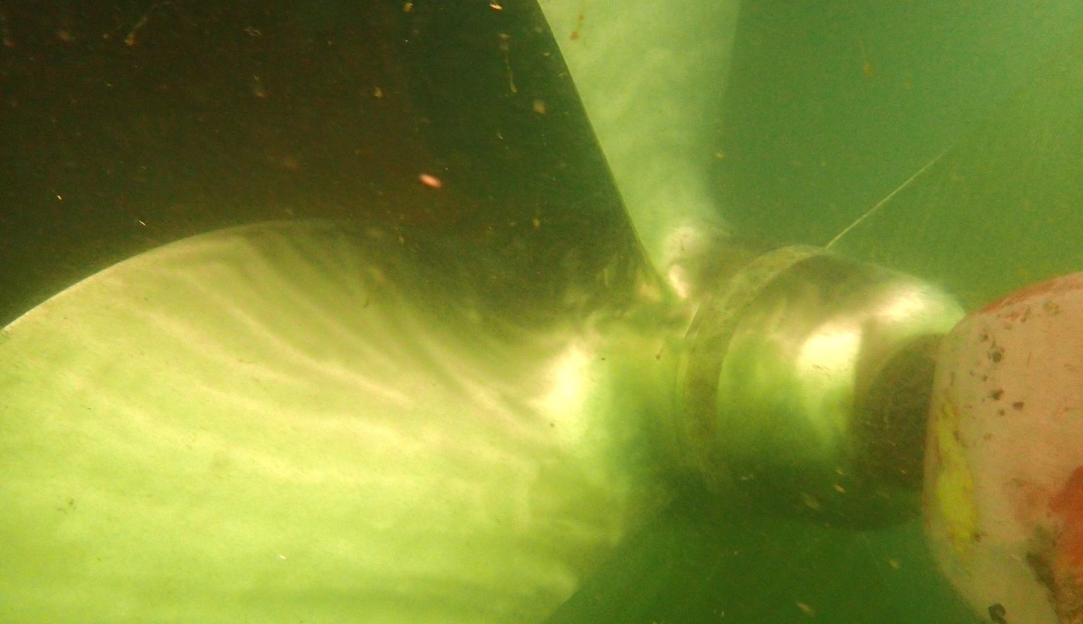 Propeller Polishing - Thai Subsea Services Ltd.